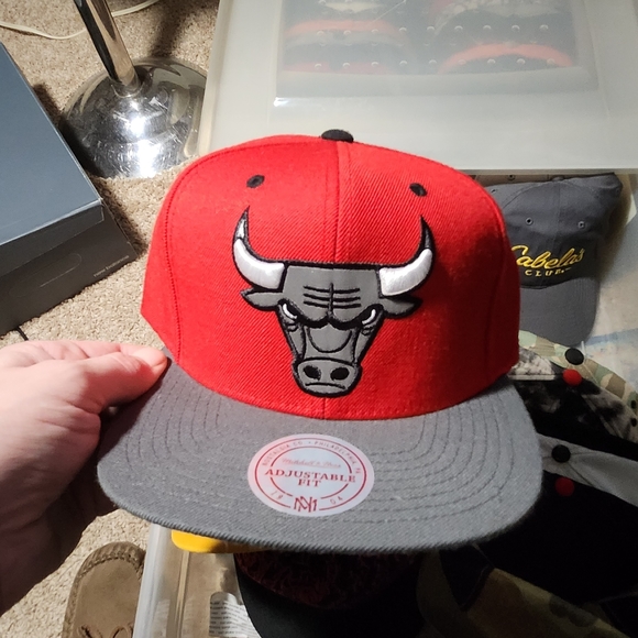 Mitchell & Ness | Accessories | Mitchell Ness Chicago Bulls Snapback ...